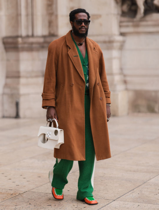 BAG SPY: PFW FALL/WINTER 2022 - The Vault
